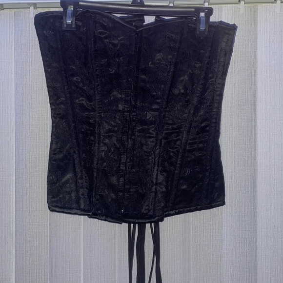 Lavish | Intimates & Sleepwear | Lavish Daisy Corset Black Lace Front ...